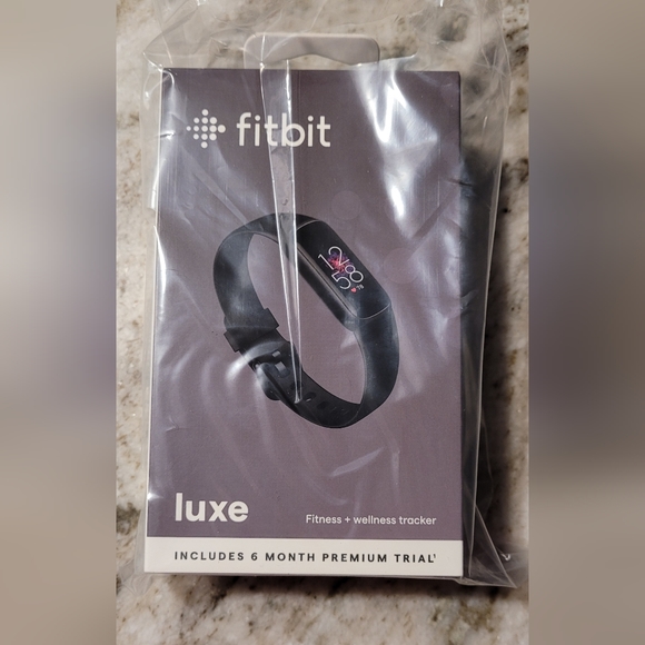 fitbit | Wearables | Nib Fitbit Luxe Fitness And Wellness Tracker ...